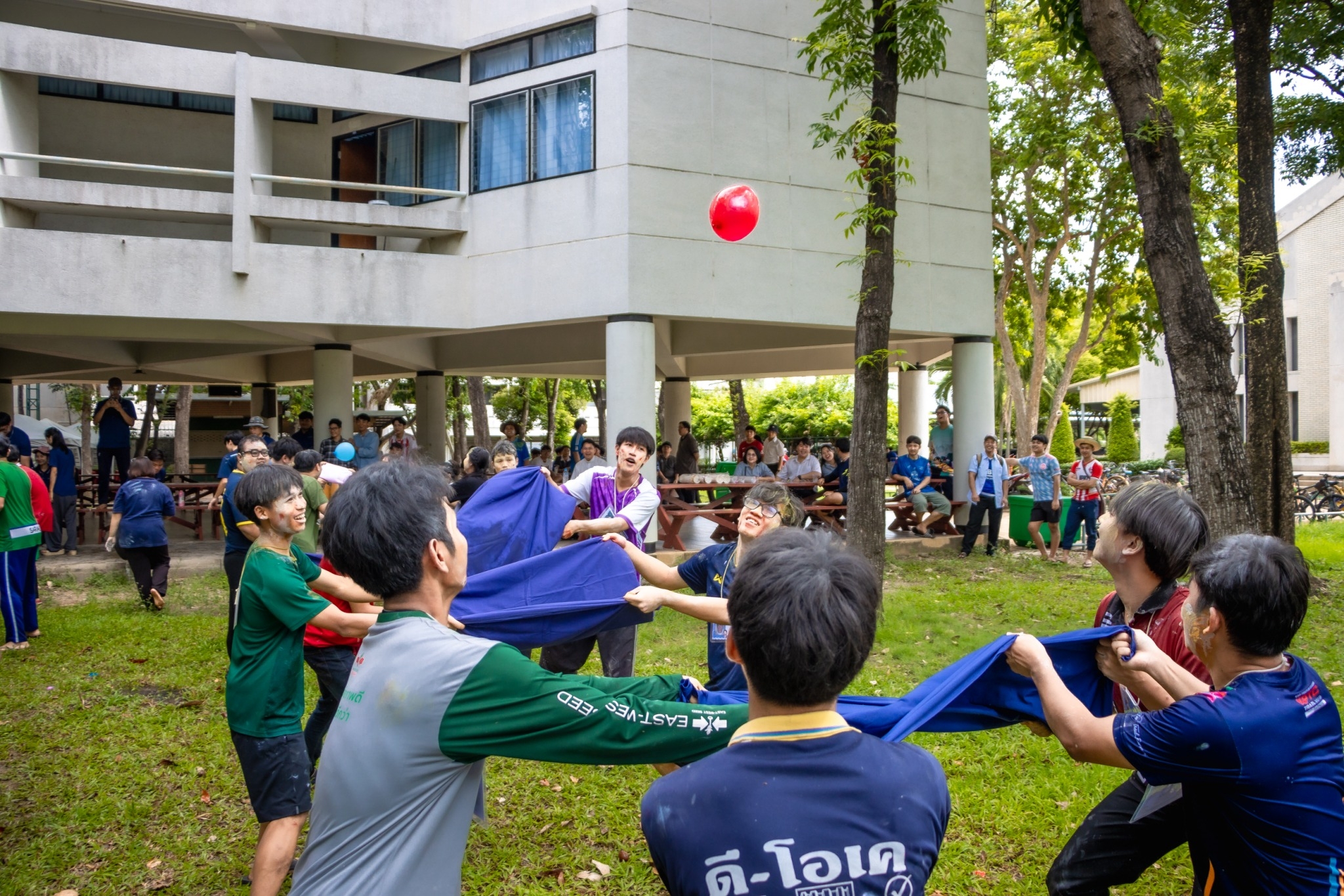 กิจกรรม “ผูกพัน สร้างสรรค์ สานสัมพันธ์น้องใหม่” - Saengtham College
