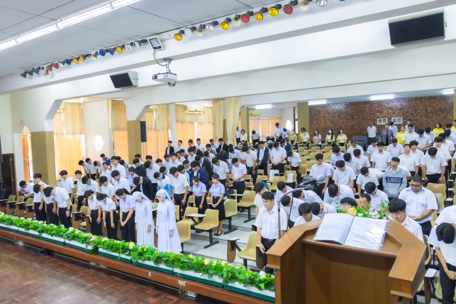 ปฐมนิเทศนักศึกษาประจำปีการศึกษา 2567 - Saengtham College