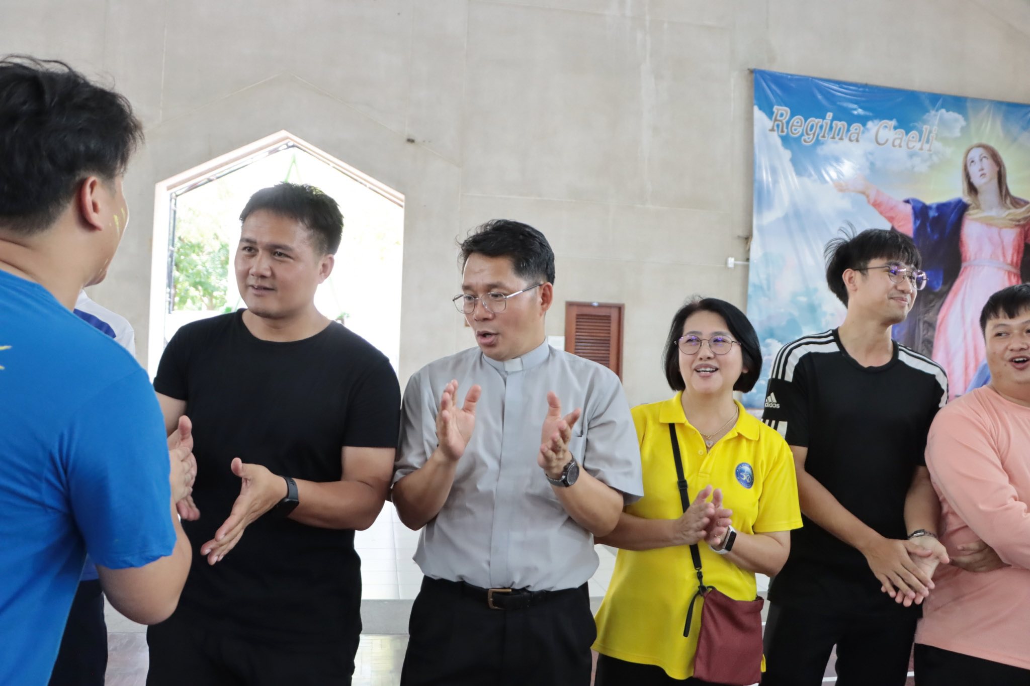 กิจกรรม “สานสัมพันธ์ น้องพี่ซี้ปึก” - Saengtham College