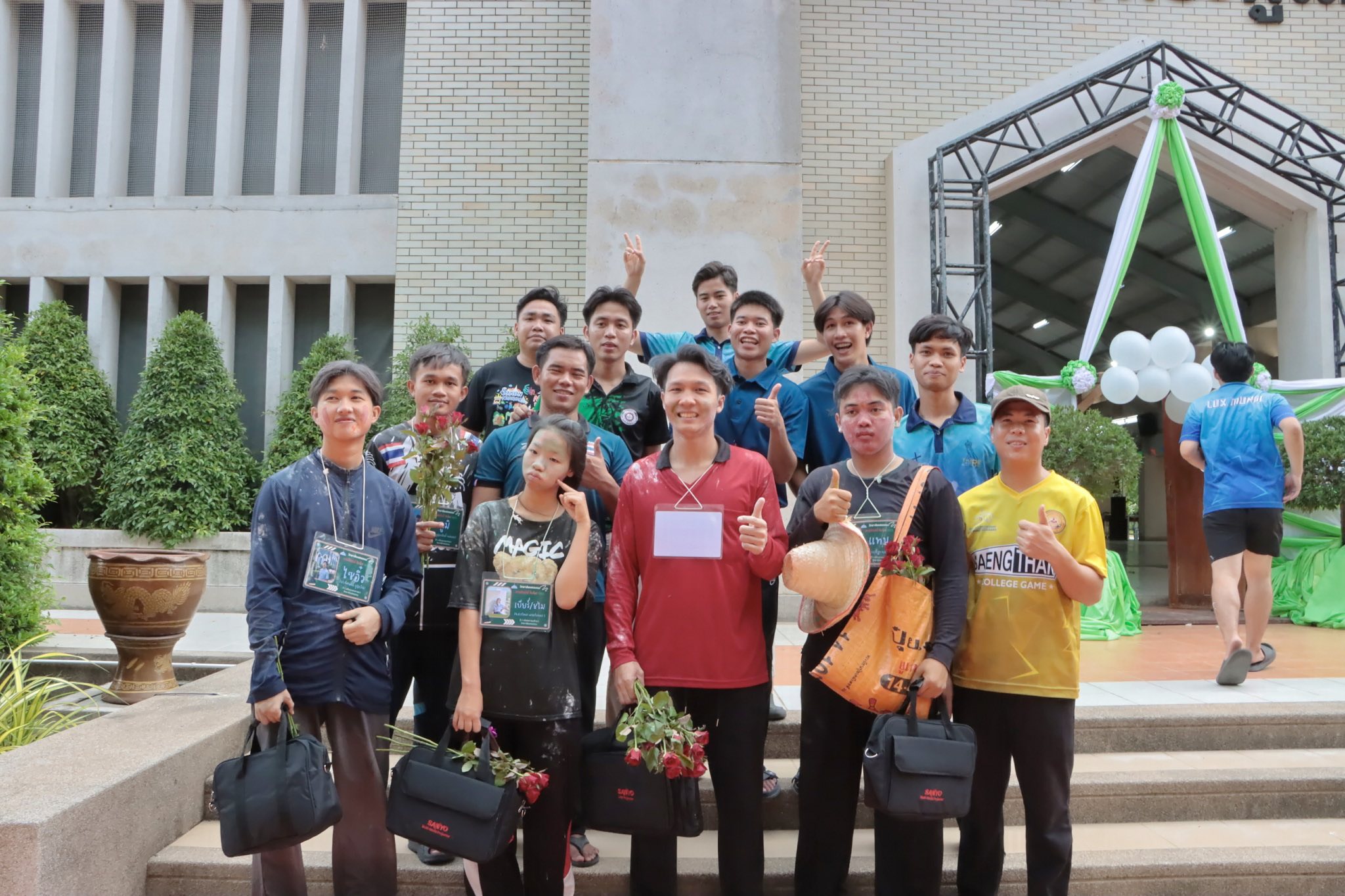 กิจกรรม “สานสัมพันธ์ น้องพี่ซี้ปึก” - Saengtham College