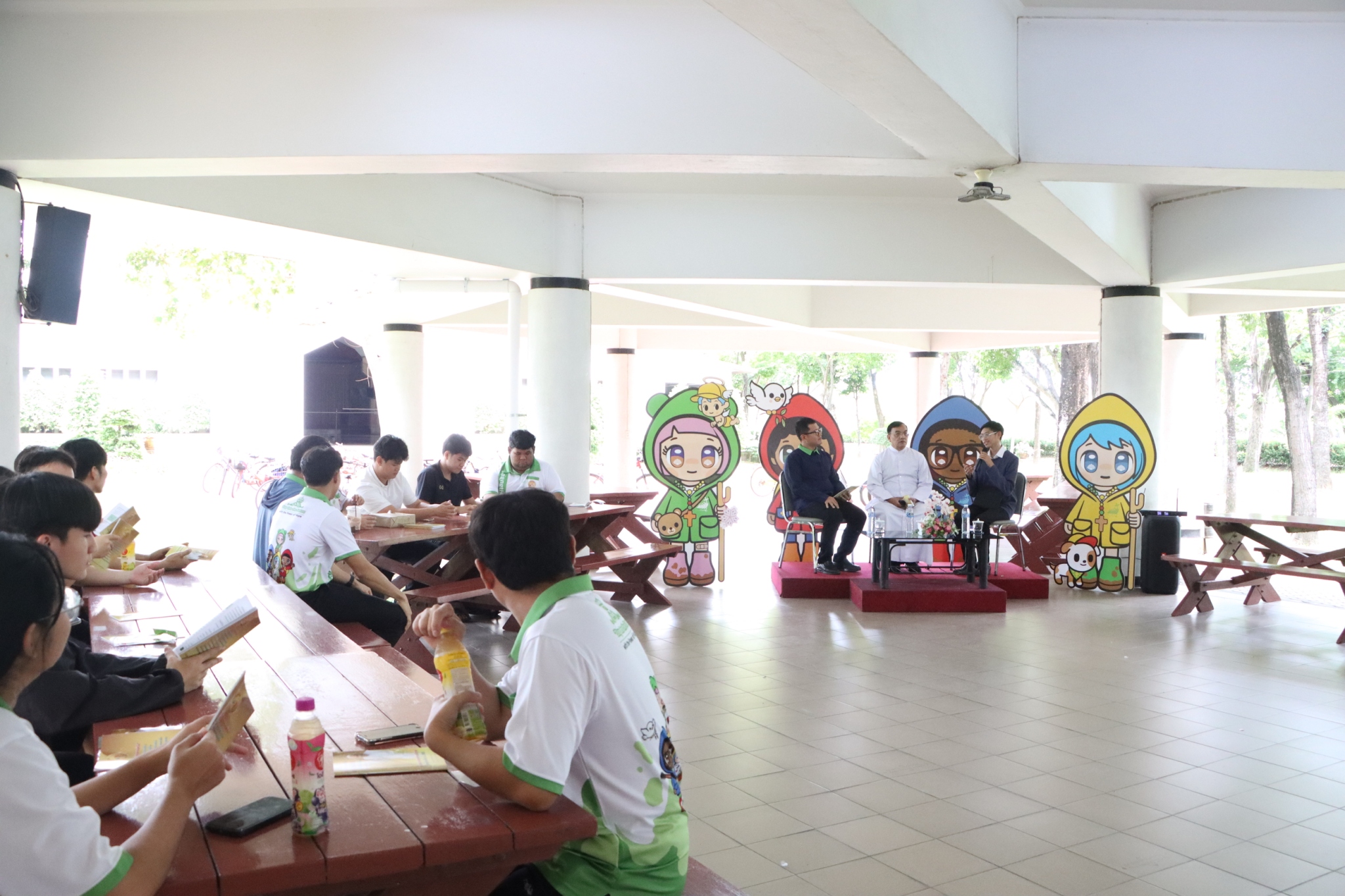 เวทีทรรศนะในหัวข้อ “ก้าวแห่งหวัง บนทางแห่งปีศักดิ์สิทธิ์” - Saengtham ...